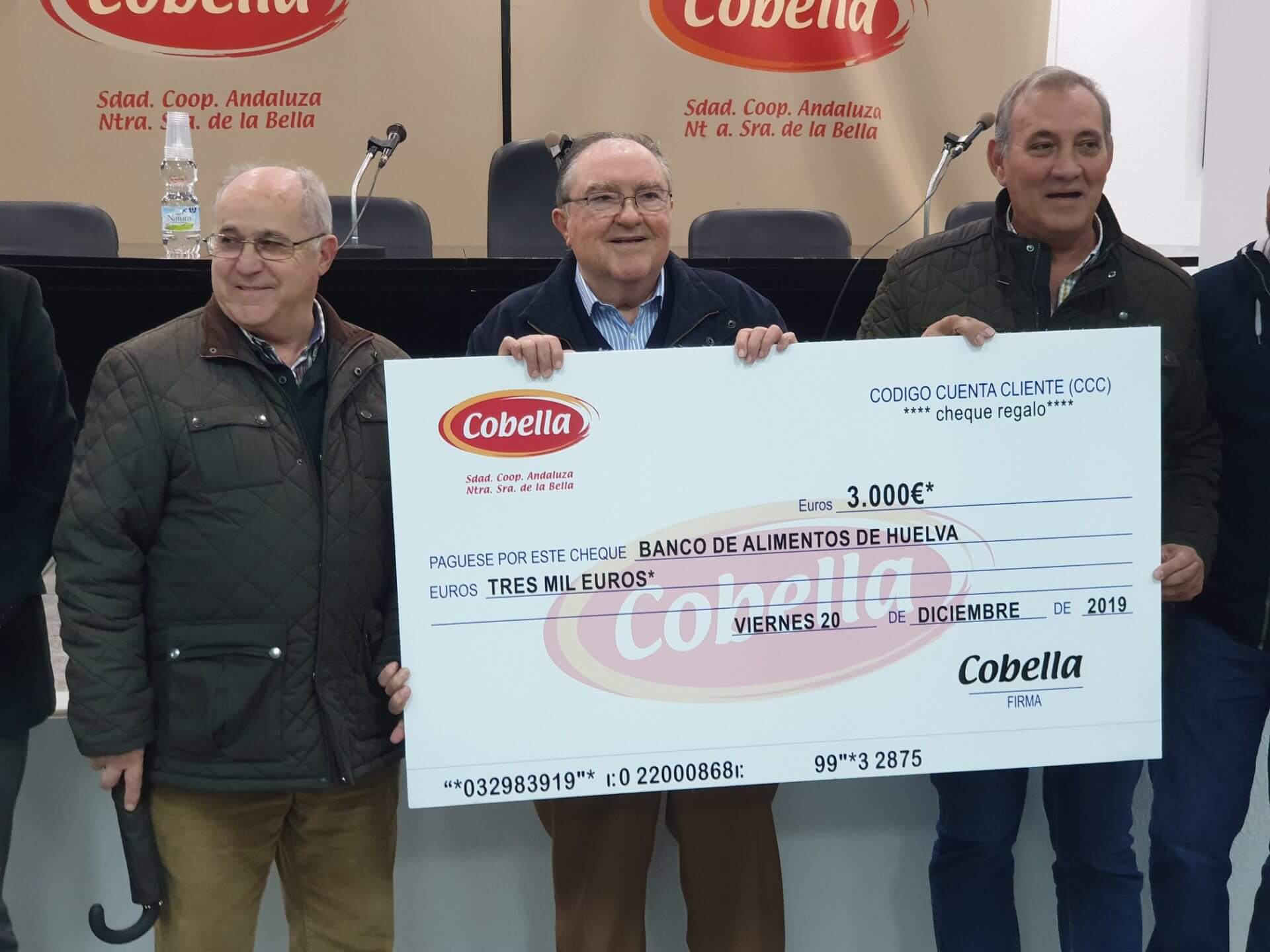 El Banco de Alimentos de Huelva recibe 3.000€ de la cooperativa Cobella ...